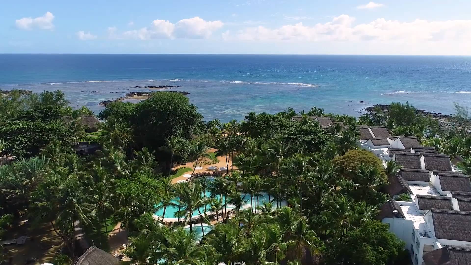 Canonnier Beachcomber Golf Resort & Spa on Vimeo