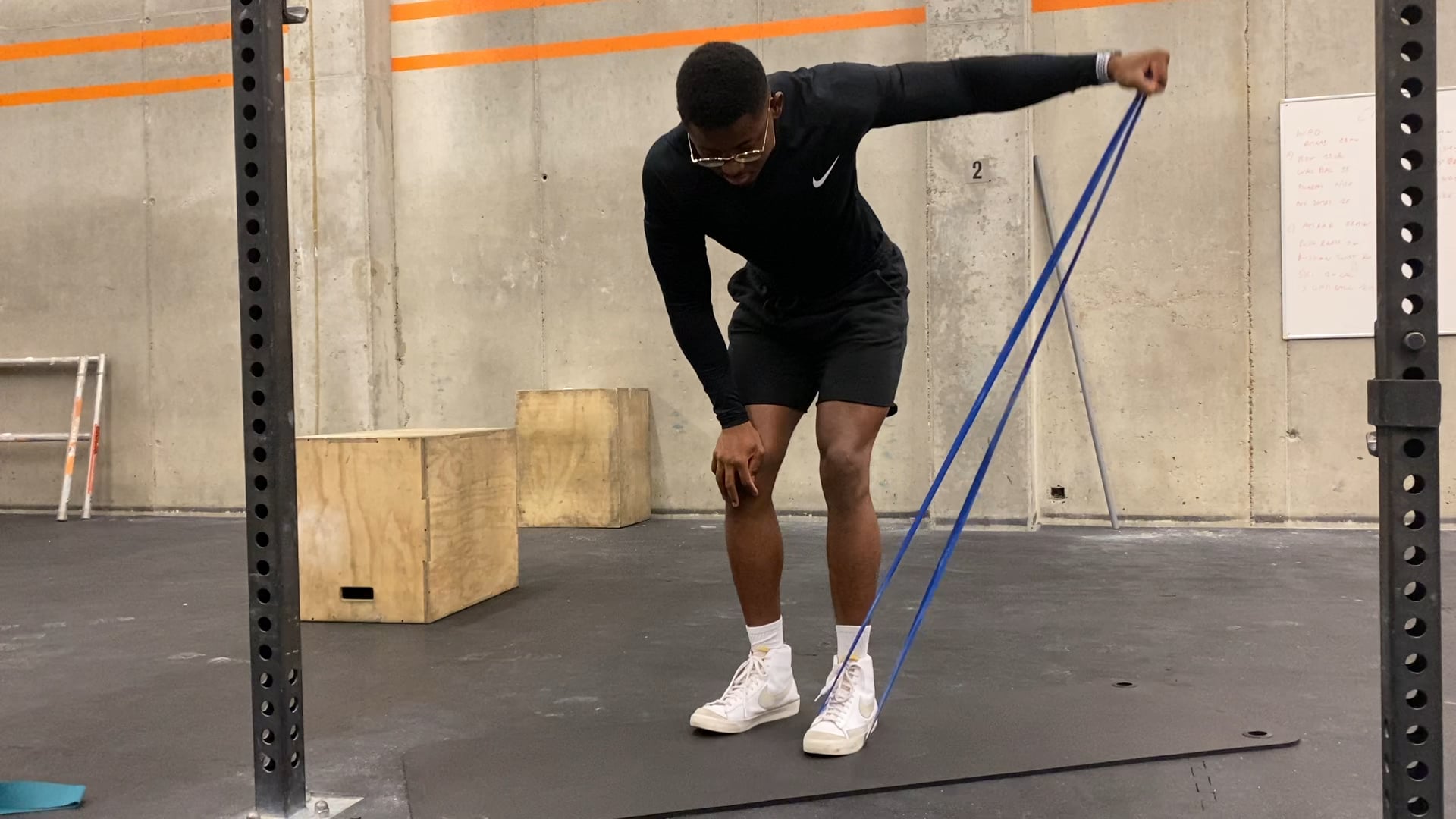 Banded rear delt flys on Vimeo