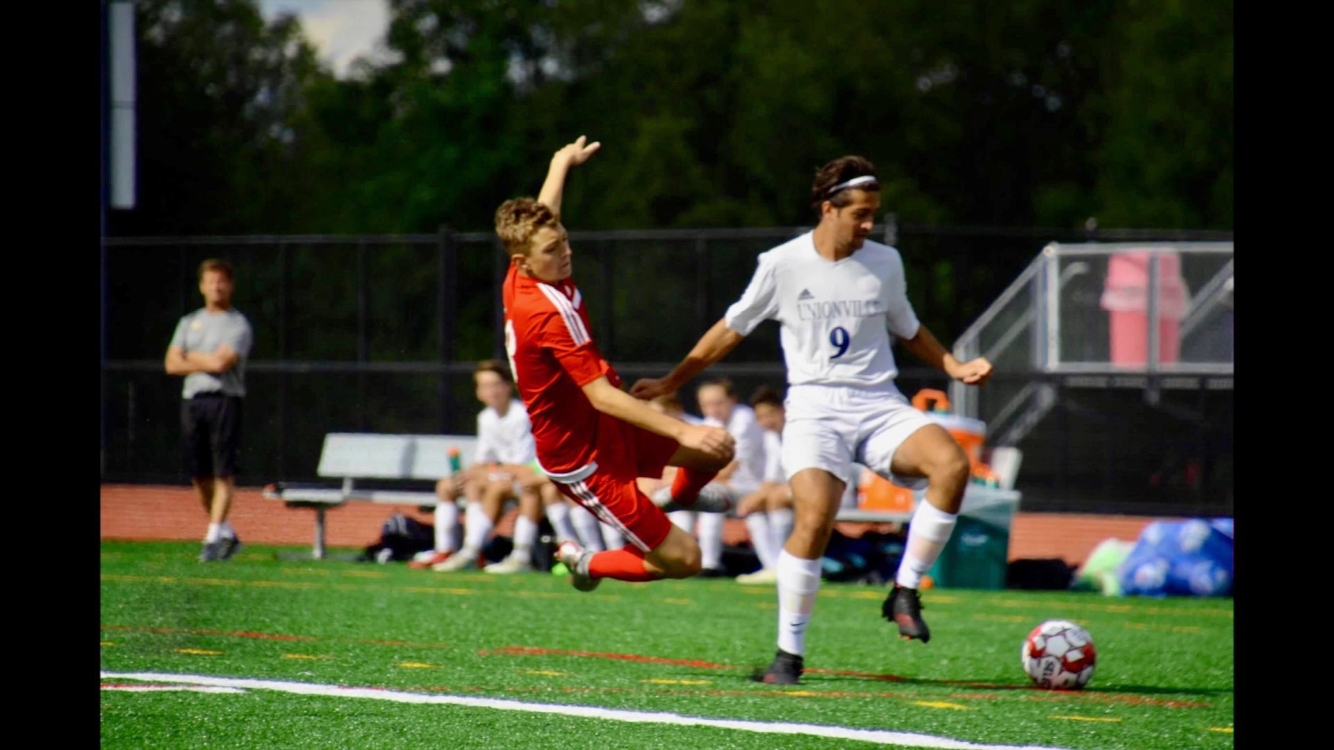 Ben Trainor - Forward on Vimeo