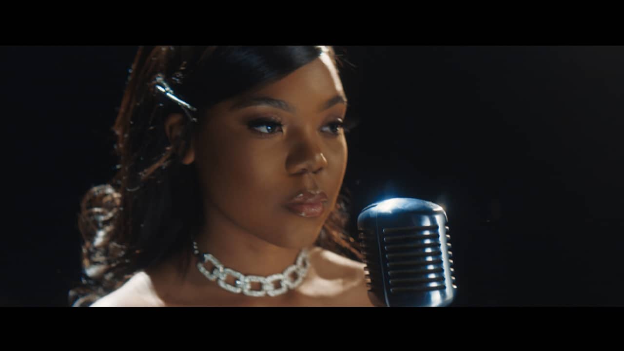 MUSIC VIDEO: Elaine | "Risky" on Vimeo