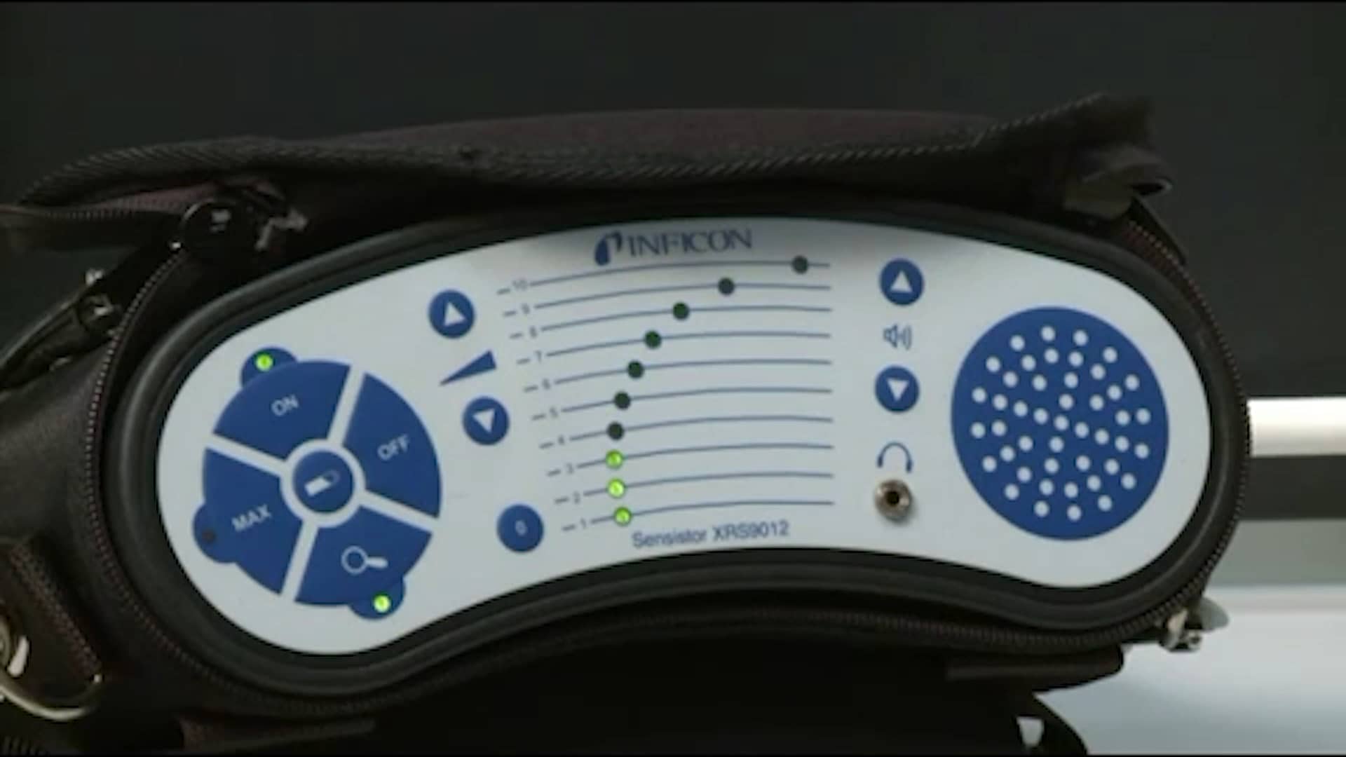 Sensistor XRS9012 Hydrogen Leak Detector | Indoor-Outdoor on Vimeo