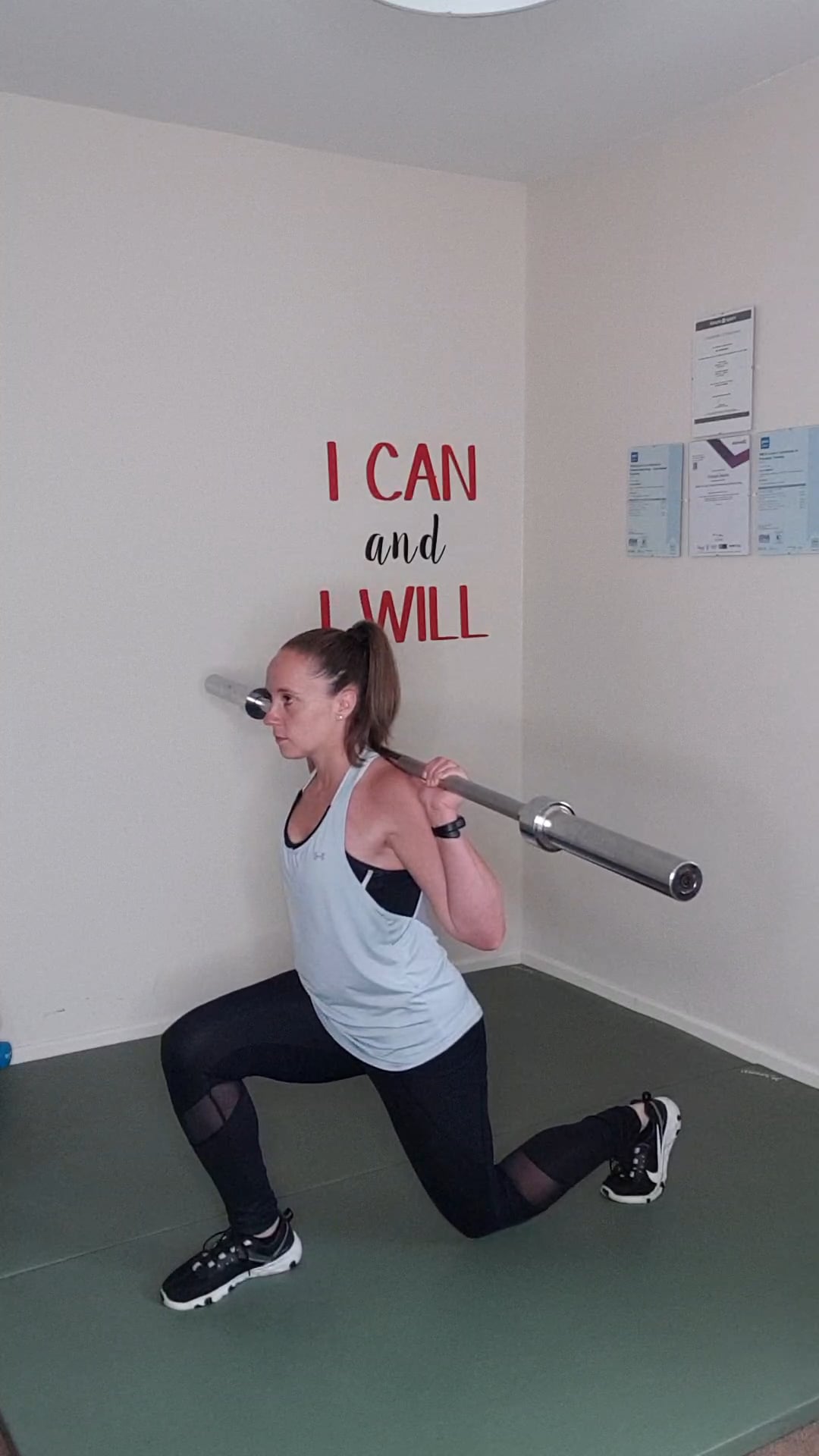 BB Reverse Lunge on Vimeo