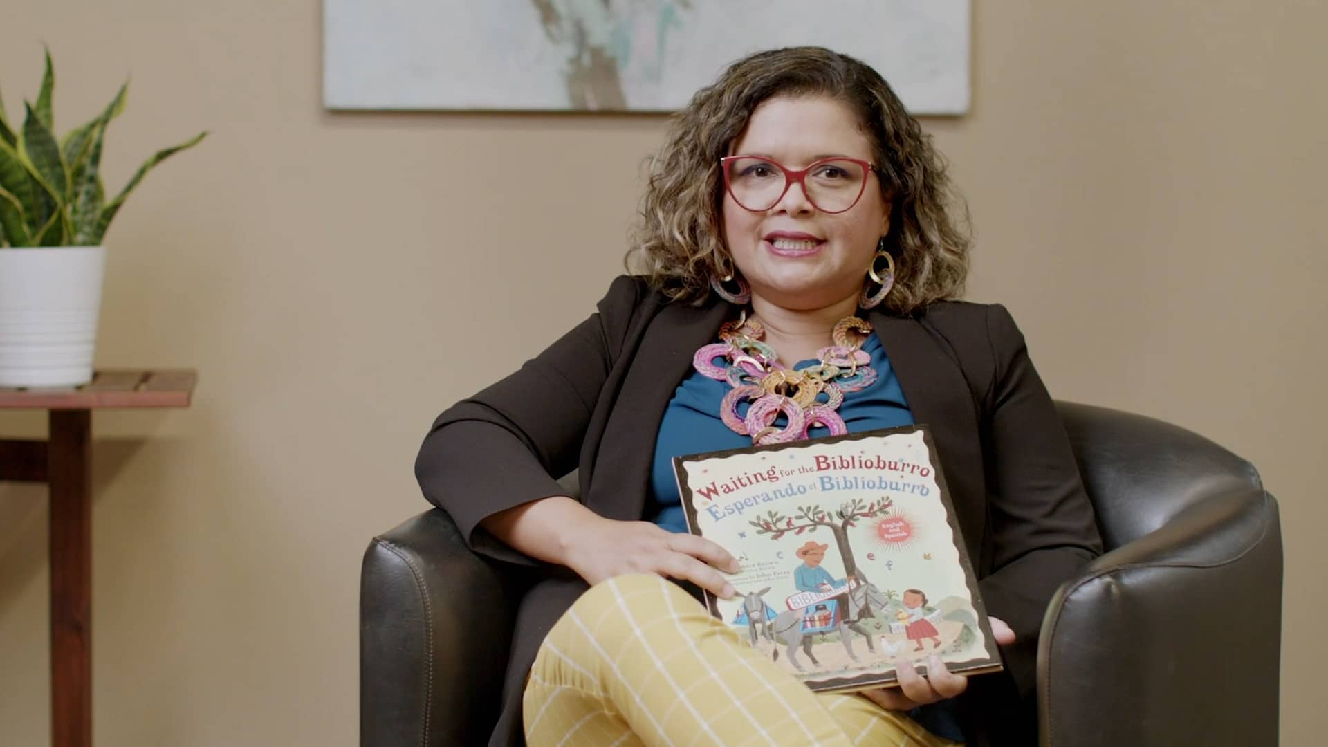 "Waiting for the Biblioburro" Read Aloud in English and Spanish on Vimeo