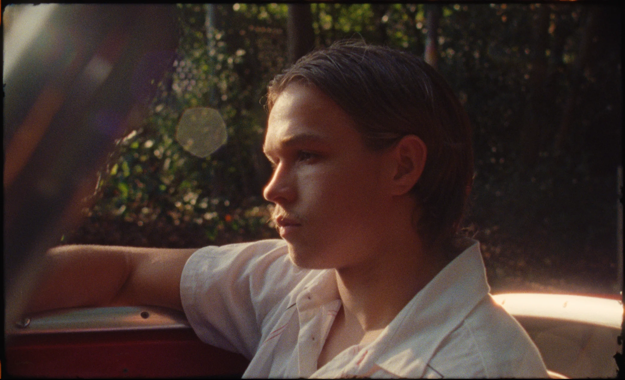 Oliver Malcolm - Outside [Official Music Video]