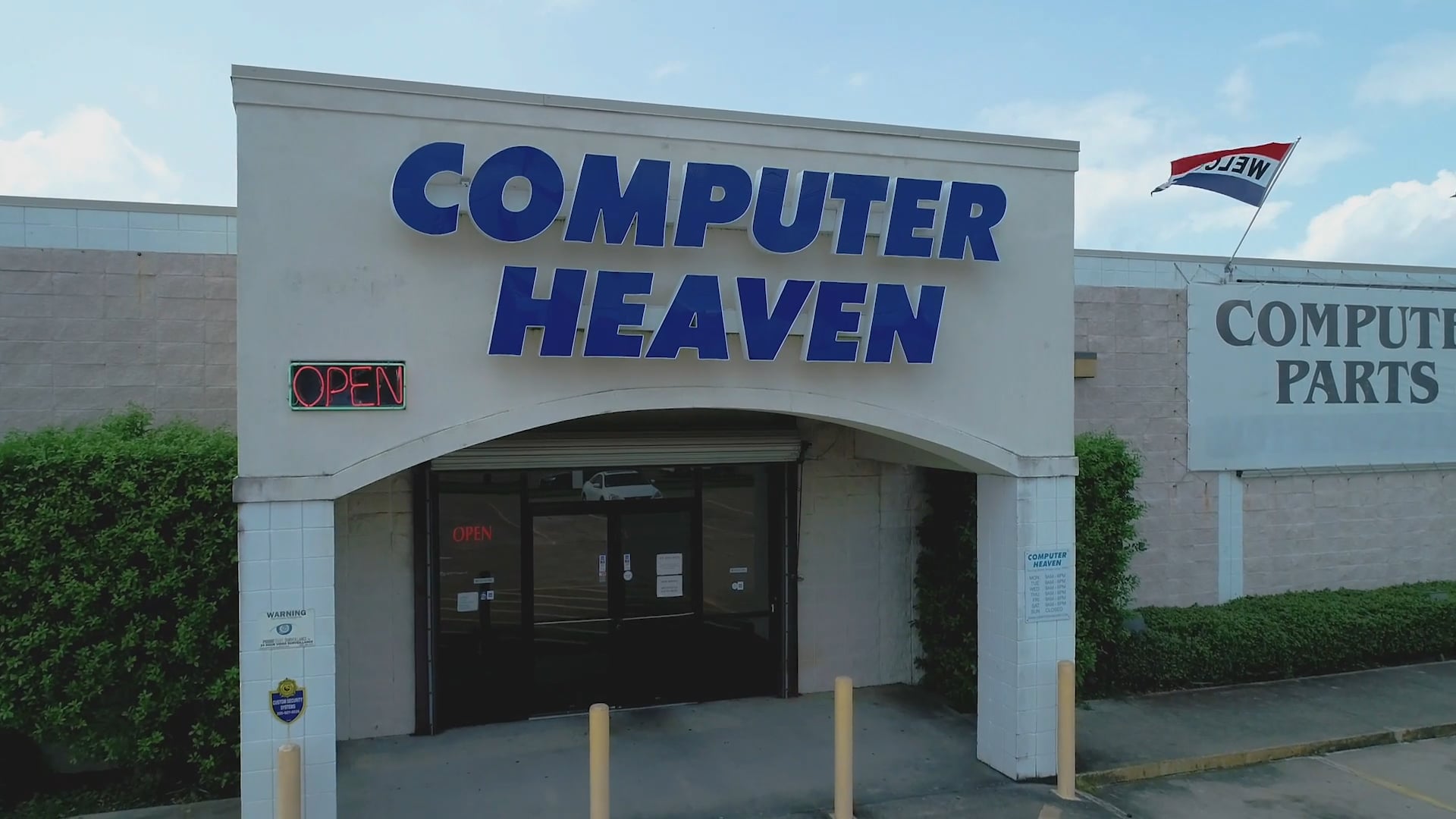 Computer Heaven_1020v2 on Vimeo
