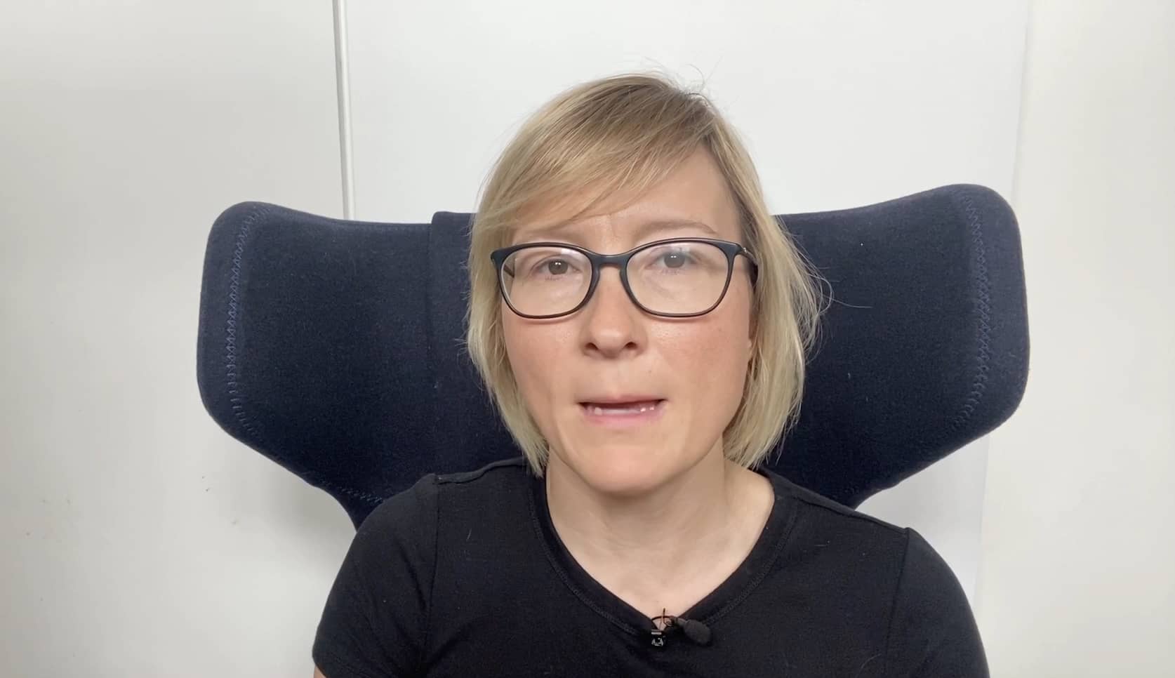 Laura Mucha reading her poem "We Remember" on Vimeo