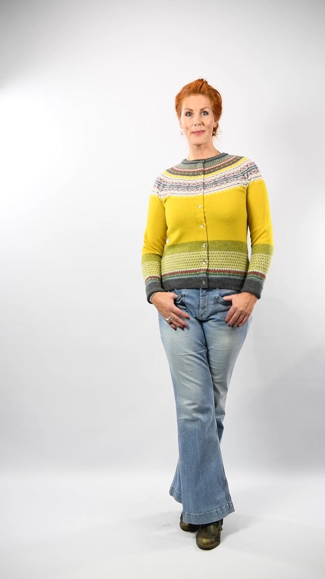 ERIBÉ vest 'Alpine' Piccalilli on Vimeo