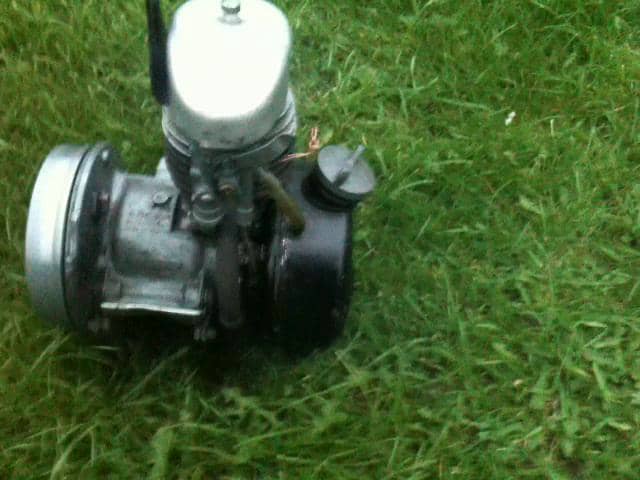 Velosolex 1010 engine. 52 years old in 2010. on Vimeo