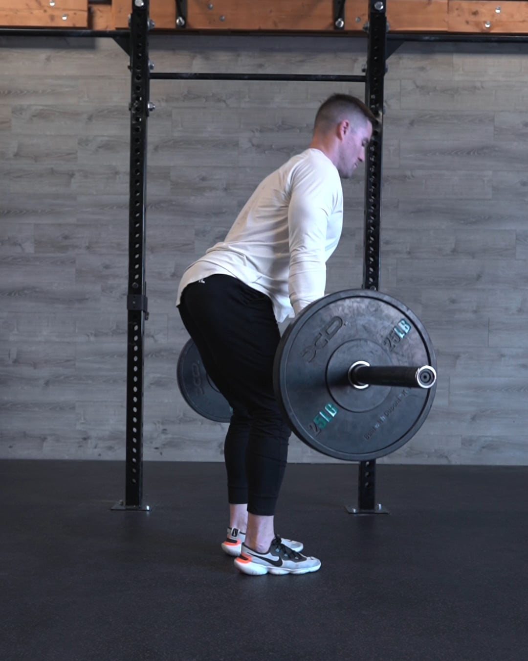Hamstring - Barbell RDL on Vimeo