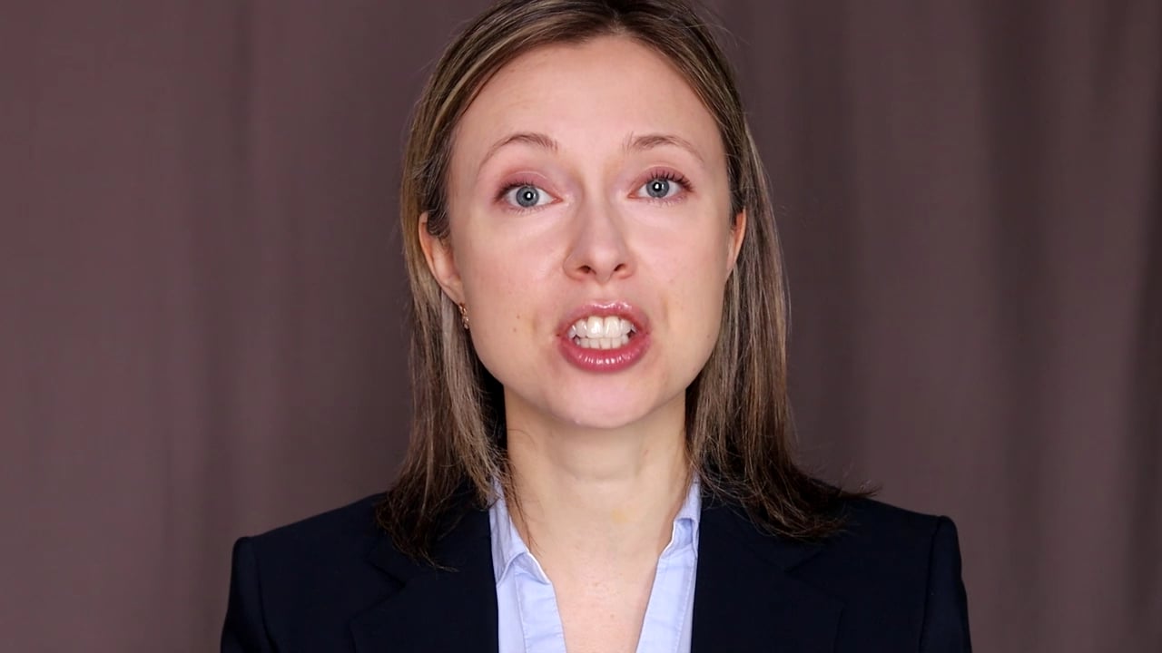 Sasha Kuznetsova - Russian reporter in English 02 on Vimeo