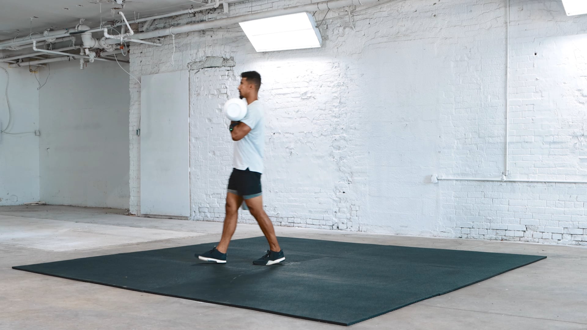 Front Rack - Farmers Carry - L - KB on Vimeo