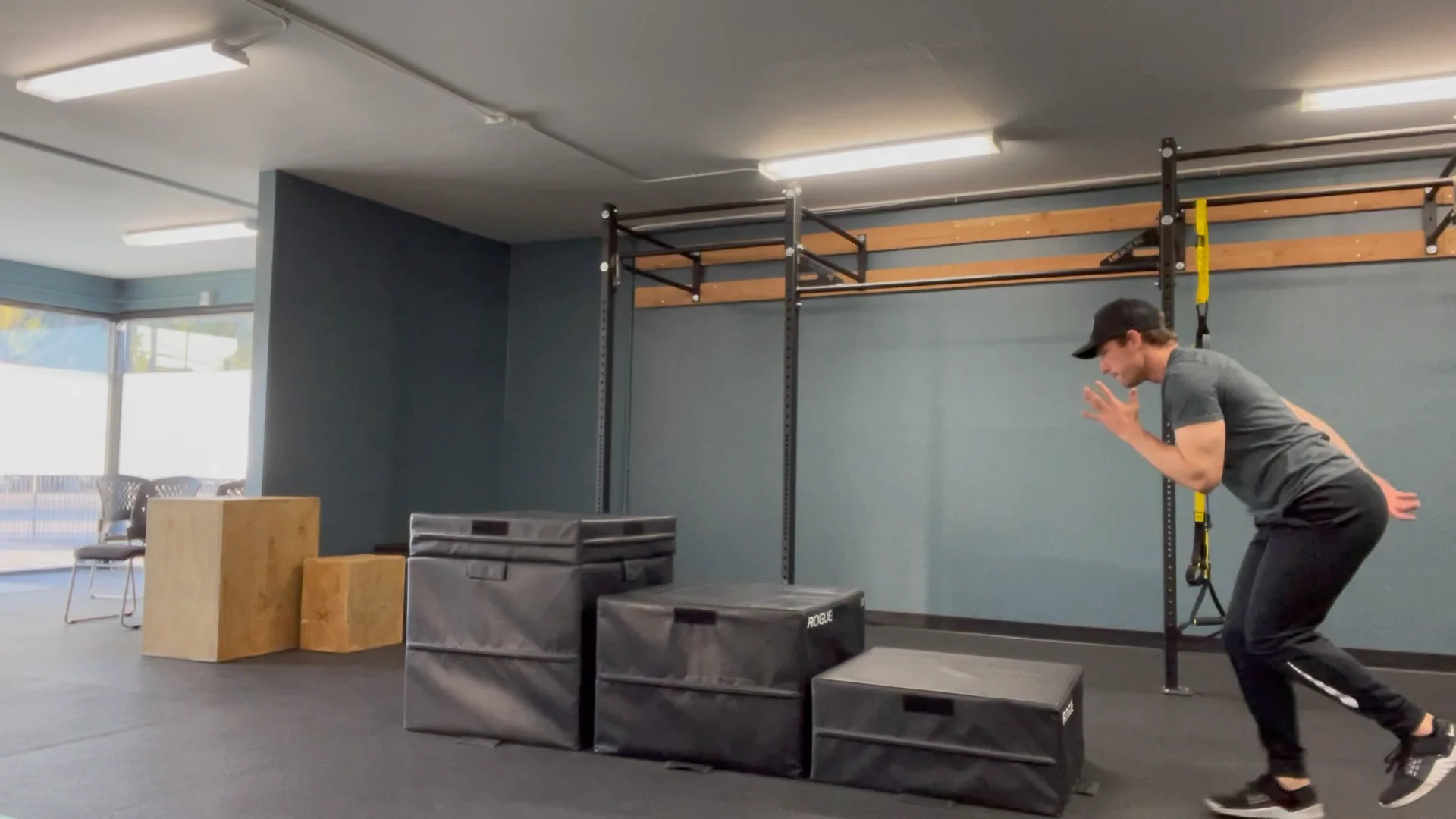 1-leg jump + progressive box jump on Vimeo