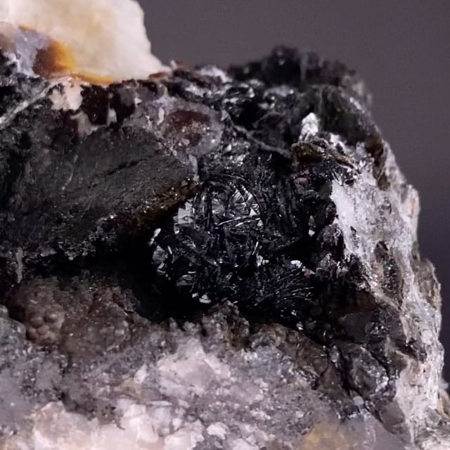 Groutite (old classic) (ex Michigan Tech / Seaman Museum Collection ...