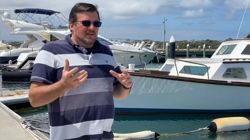 Docking with High Tide Boating on Vimeo
