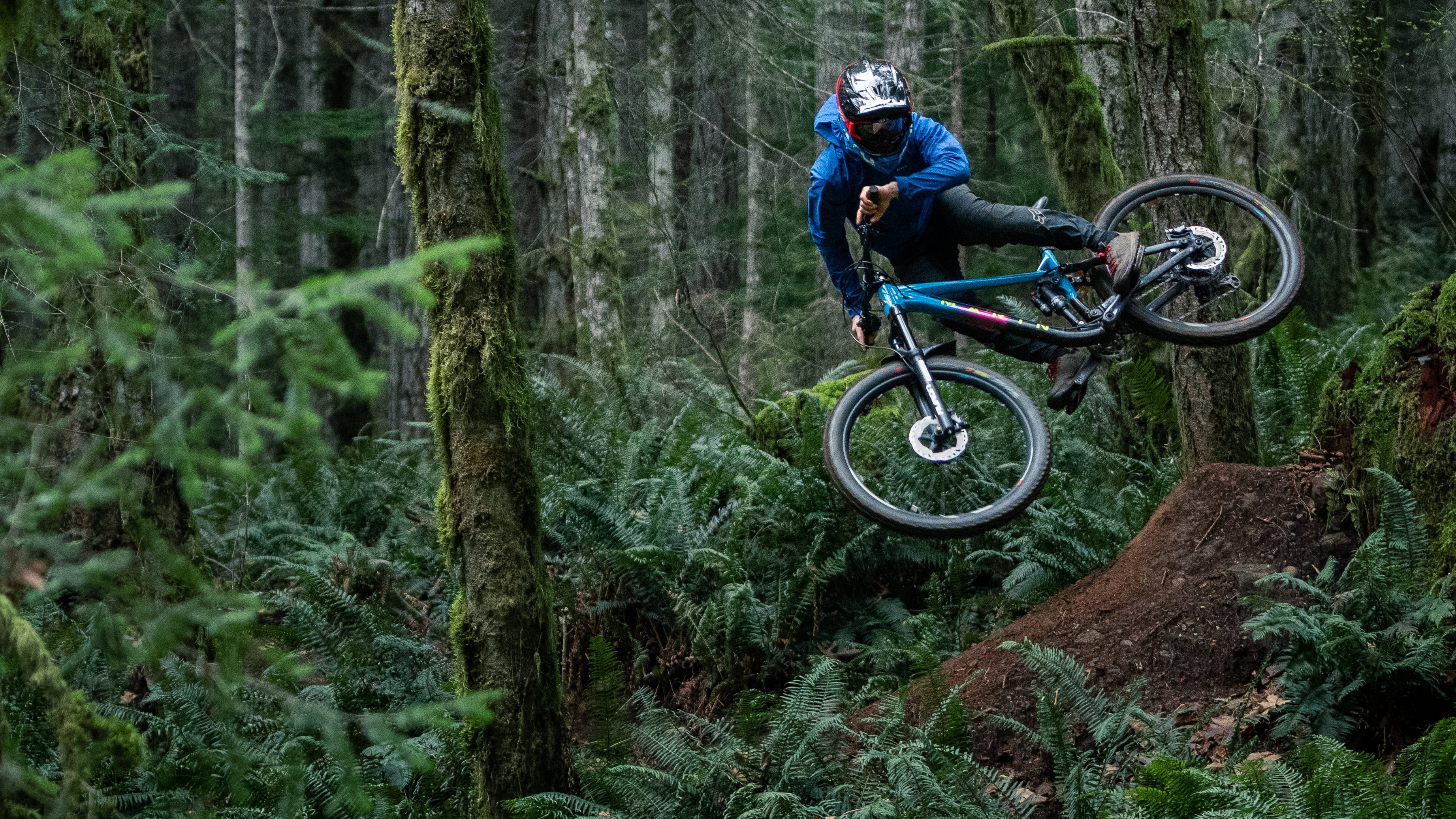 Changing Seasons feat. Mark Matthews | MTB RAW on Vimeo