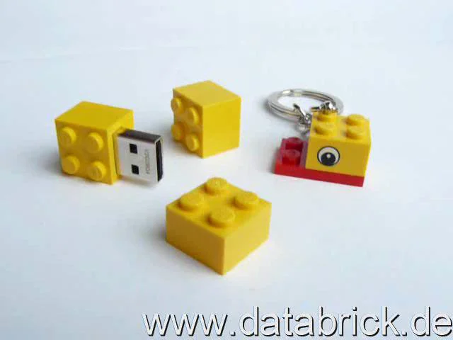 Custom Lego® USB Memory Stick Duck with keychain on Vimeo